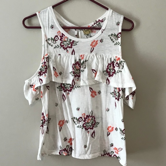 True Craft | Tops | True Craft White Floral Top | Poshmark
